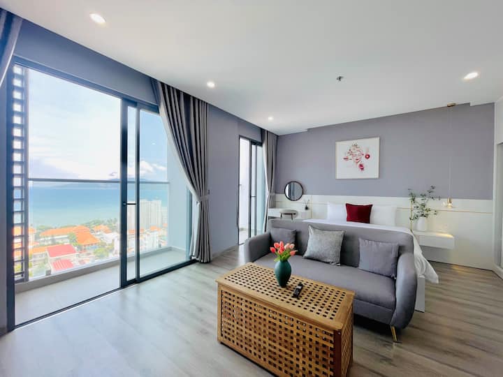Luxury Apt Marina Suites - Ocean Sunrise View - Vĩnh Thái
