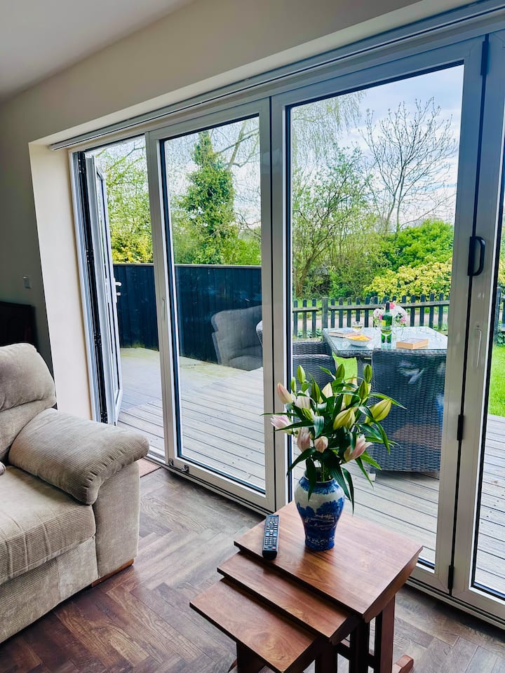 Charming 2bd Country Bungalow On Working Farm - Isle of Sheppey