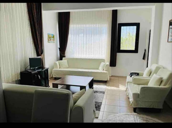 Denize Ve Marketlere Yakın Evimiz - Turgutreis