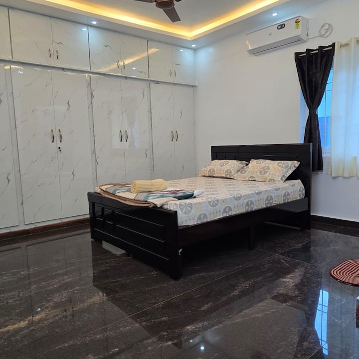 Devikrupa Home Stay New 2bhk"not Edited. Live Pic - 蒂魯帕蒂