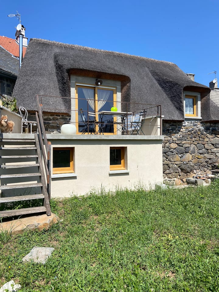 Maison Auvergnate Chaumière - Salers