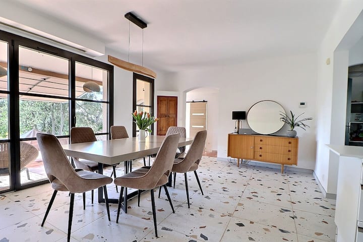 Loue Maison Avec Piscine Et Spa - Fréjus