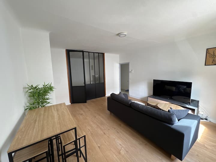 Appartement Moderne En Plein Cœur De Ville - Alès