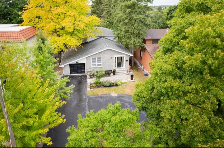 25 Mins Toronto, Game Room, Bbq, Backyard, Garage - Pickering