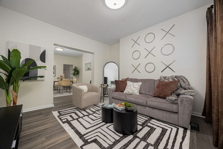 •	3br Retreat | Near Osu + Downtown + Free Parking - Columbus, OH