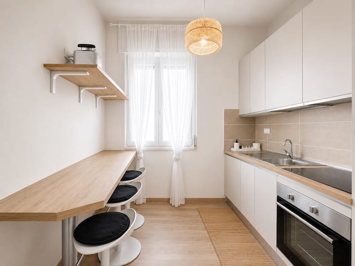Hostdomus-beach House-a Due Passi Dal Mare - Loano