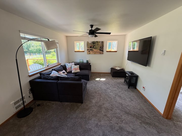 Private Farm Retreat On 10 Acres•meet The Animals - Port Orchard, WA
