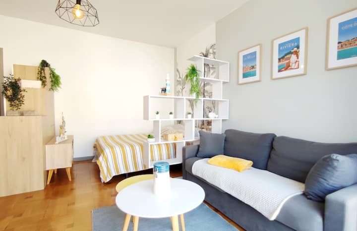 Logement Tout Confort, Centre Ville, Balcon &Clim - Nice