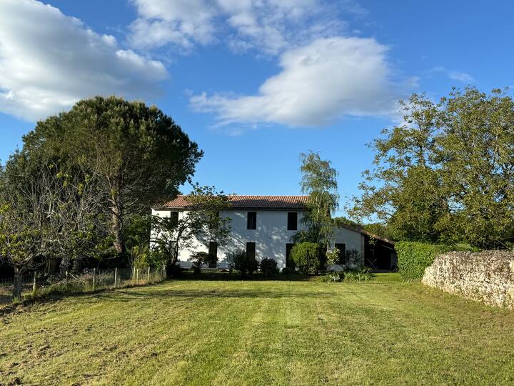Jolie Longère En Dordogne - Sainte-Foy-la-Grande