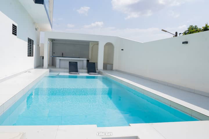 Villa Ray – Luxe, Piscine & Espaces De Vie - Abidjan