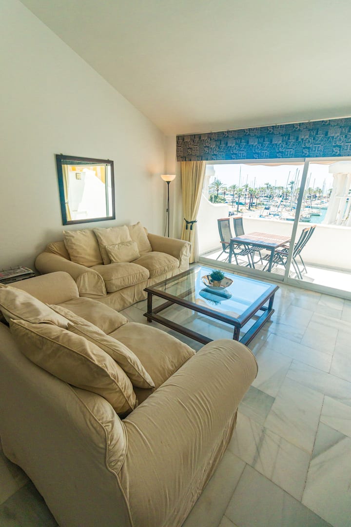 Midt I Puerto Marina - Benalmádena
