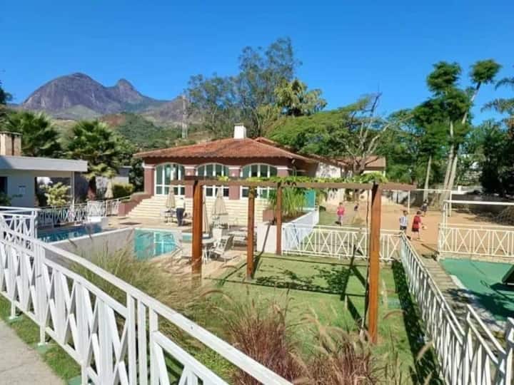 Apê 302 - Fácil Acesso Com Piscina - Petrópolis