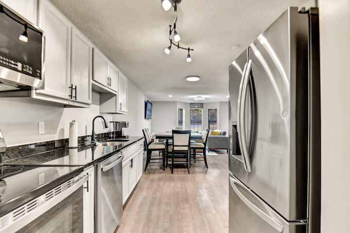 *Modern Athens Escape 4br/3ba* - Athens, GA