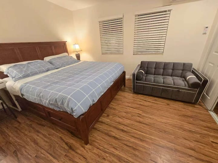 Guesthouse Max 5 People W/ Yard - West Covina
