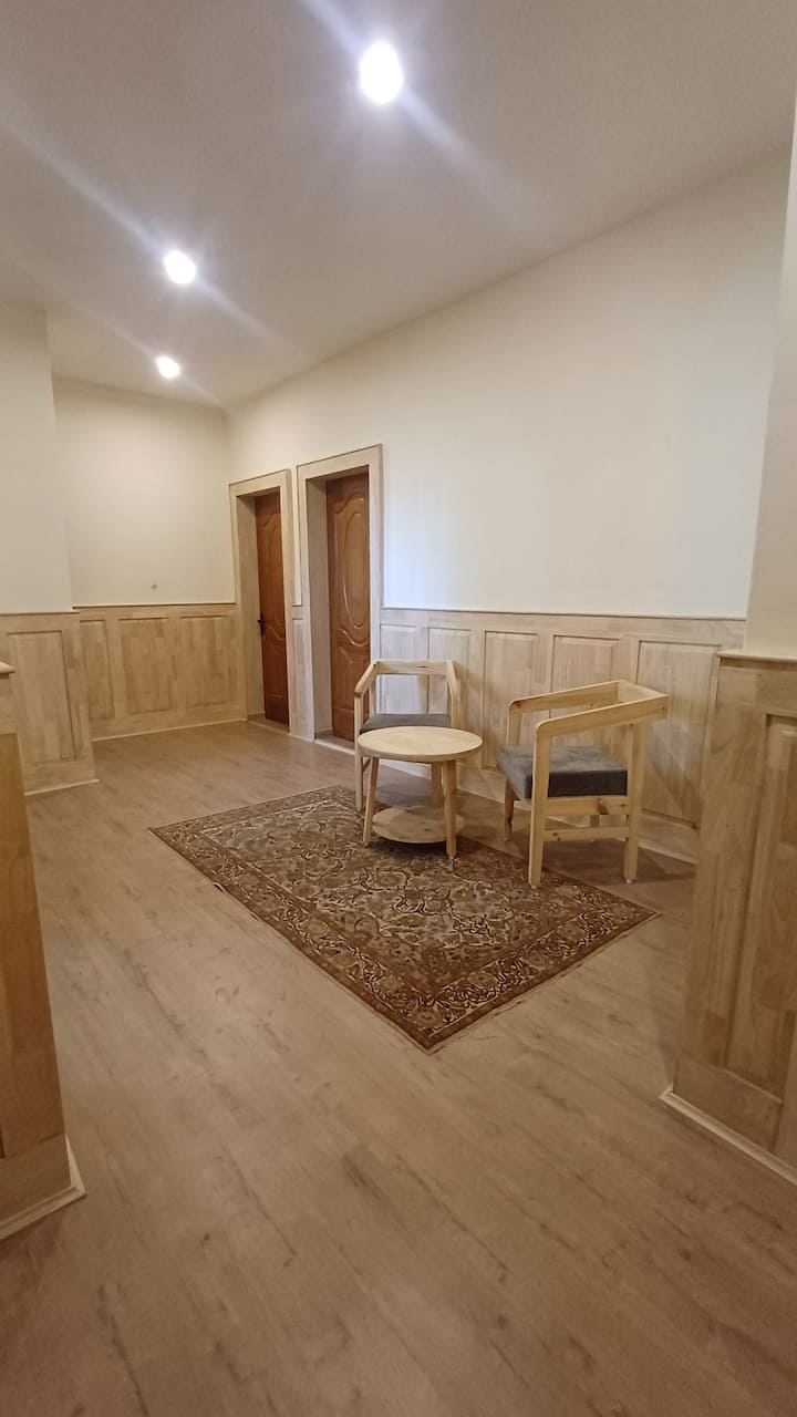 Fairlawns Homestay : Charming, Heritage & Comfort - Srinagar