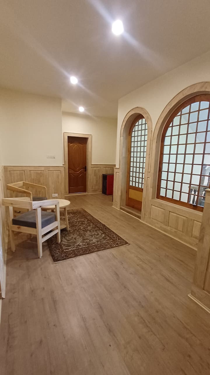 Fairlawns Boutique Stay For Couples & Families - Srinagar