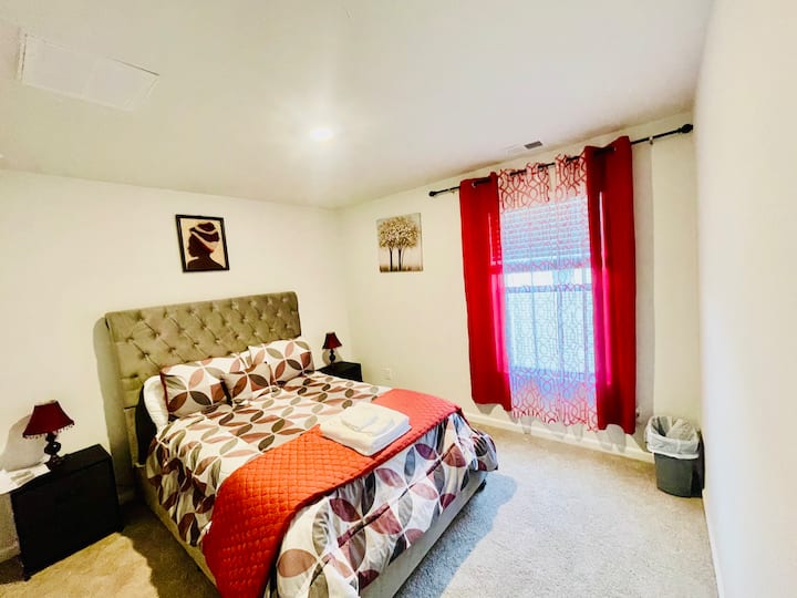 5-stars Victoria’s Room - Savannah, GA