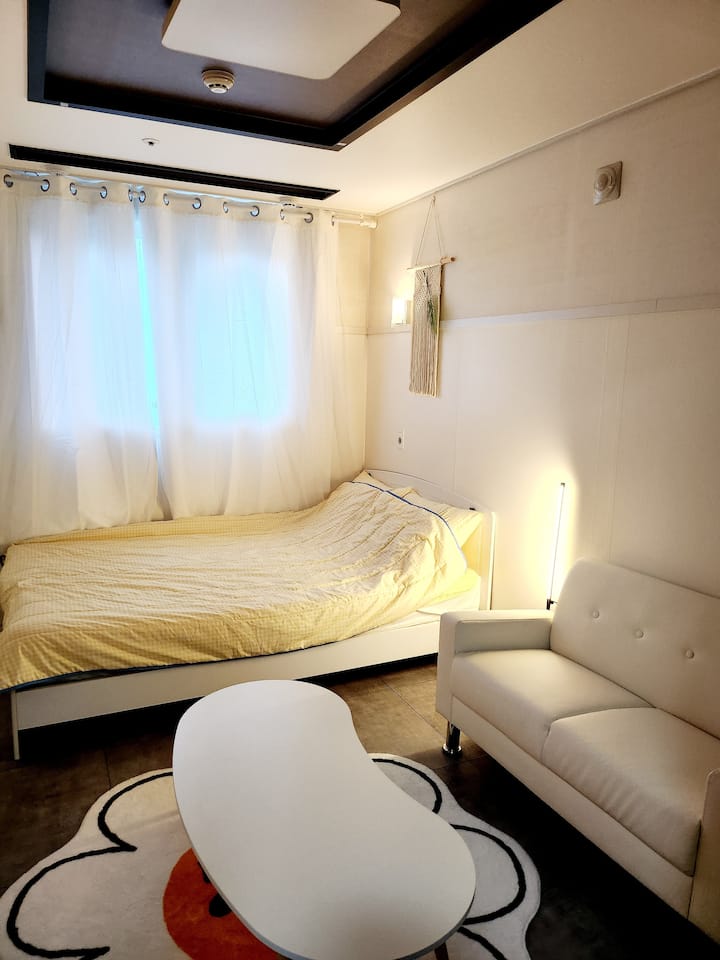 [스테이 와유(臥遊)]206대전여행 성심당도보5분거리
한화이글스파크 - Daejeon