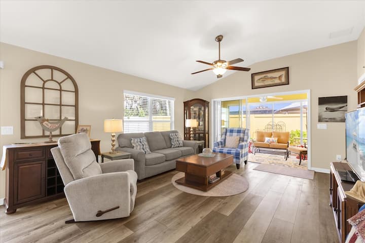 Vibrant Ventura Villa - The Villages, FL