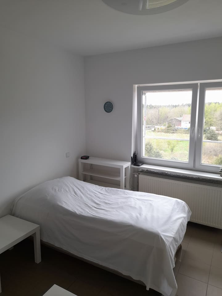 A72 Appartement Bei Air Base, Amazon Und Opel-werk - Kaiserslautern
