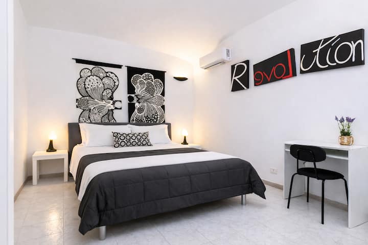 Charming Flat-vatican Museums 2 Min-private Patio - Rom