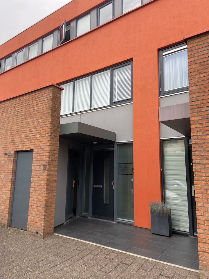 Near By The Beachhouse Honselersdijk - Monster