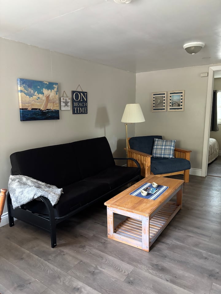 A Block To The Beach: Sm 1 - Port Elgin