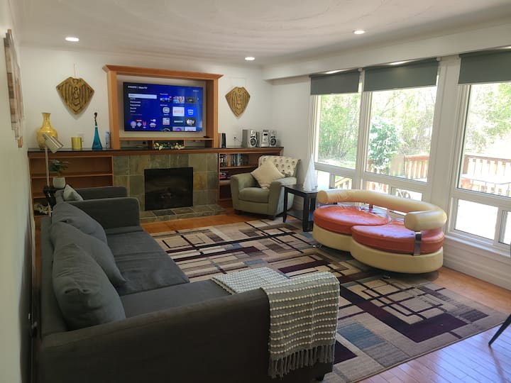 The Taunton House - Ajax