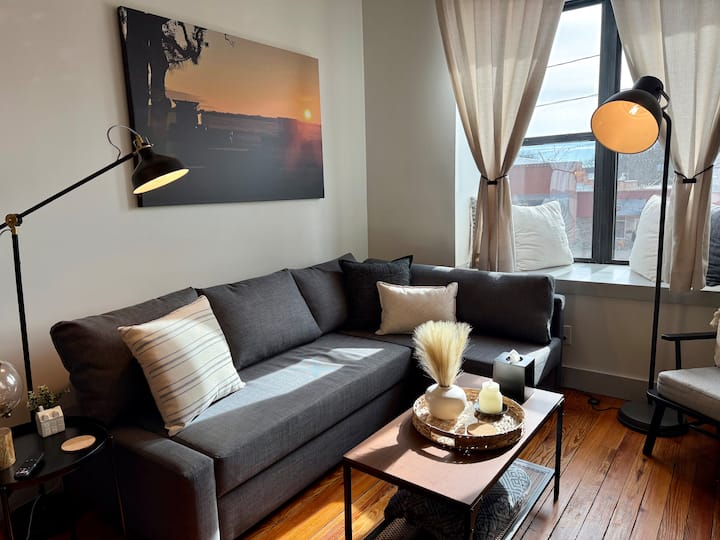 Charming Historic Loft In Burlingame, Sleeps 8 - 버링게임