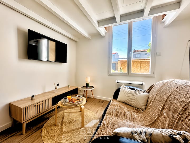 Maisonnette Cosy Avec Clim - Cour Calme, Mezzanine - La Rochelle