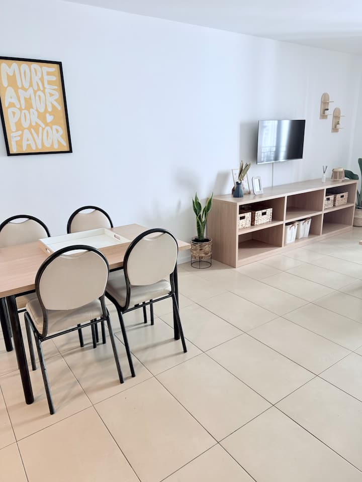 Beach, Pool & Parking In Lloret - Lloret de Mar
