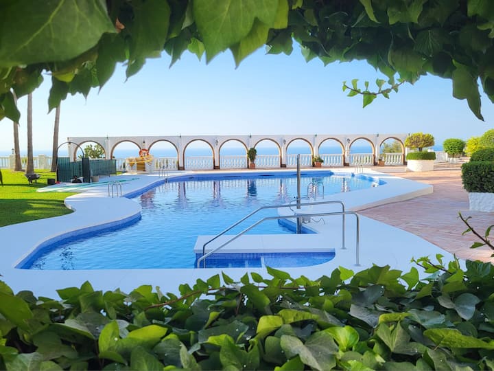 Brand New, Villabonita, Elegance And Views. - Benalmádena