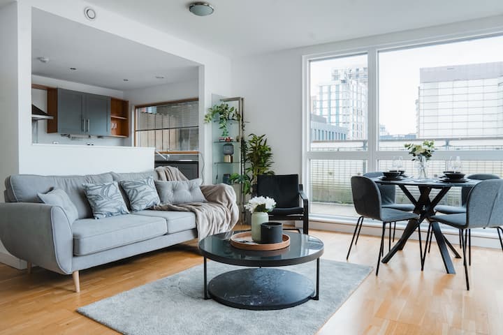 Sleek 2br Balcony City Centre Near Victoria - Manchester