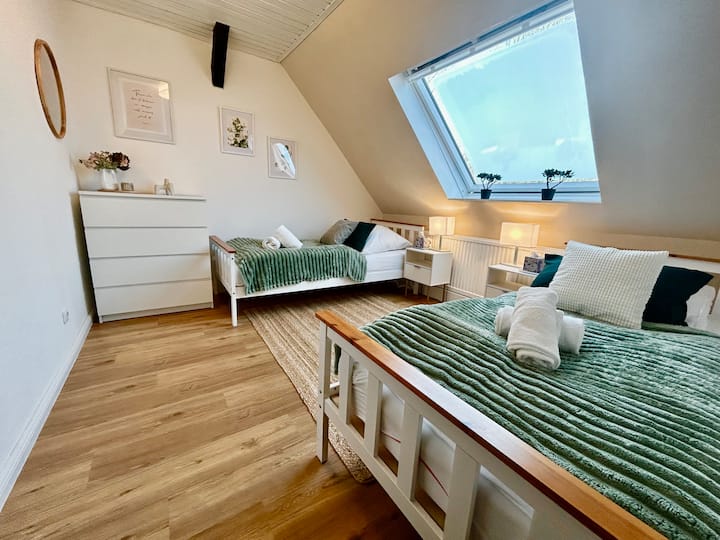 2 Br · 2 Bathrooms · Quiet · Parking · Wi-fi ·Kiel - Kiel