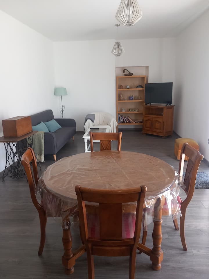 Appartement Dans Une Maison - Alès