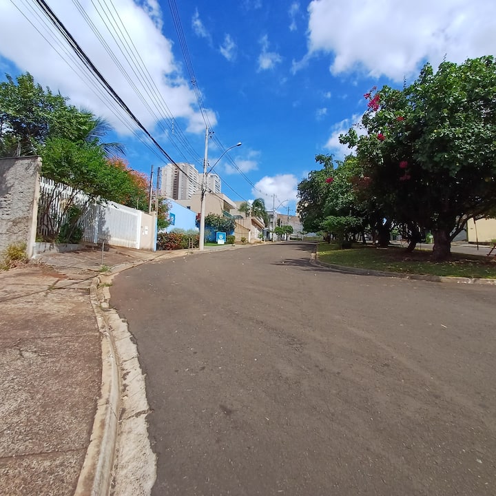 Casa No Jardim Botânico - Famílias E Grupos - Ribeirão Preto