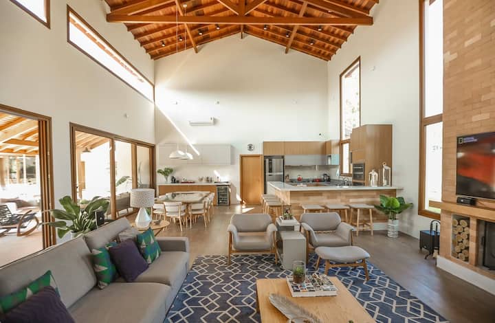 Casa Luxuosa 12mil M² Ibiúna - Ibiúna