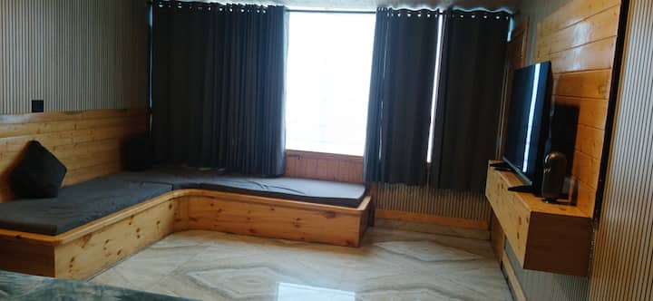 The Moon Light Chalet - Dhanaulti