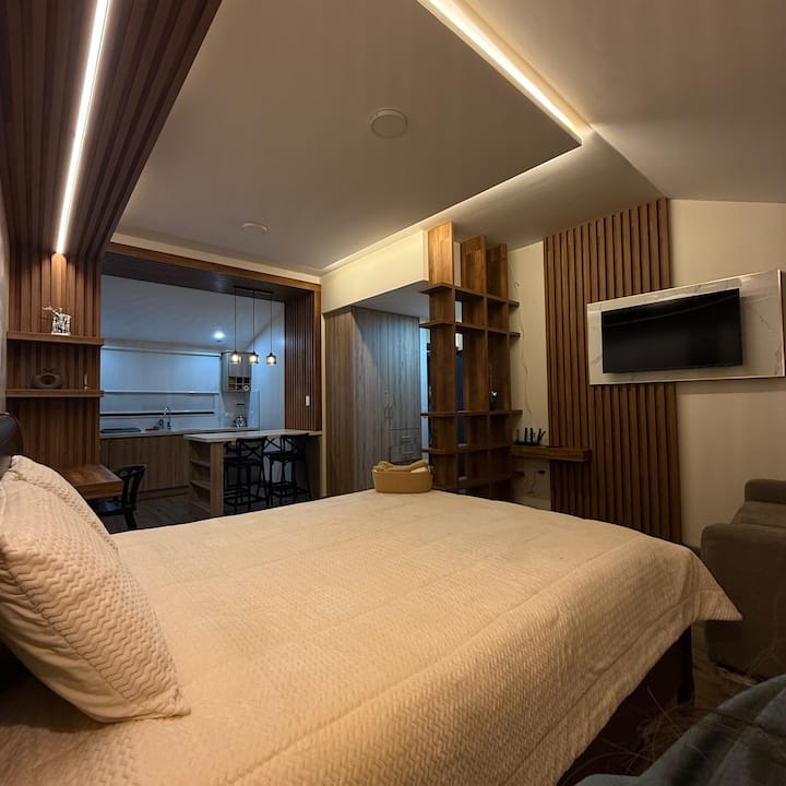 1. Suite Cómoda Y Actual - Cuenca