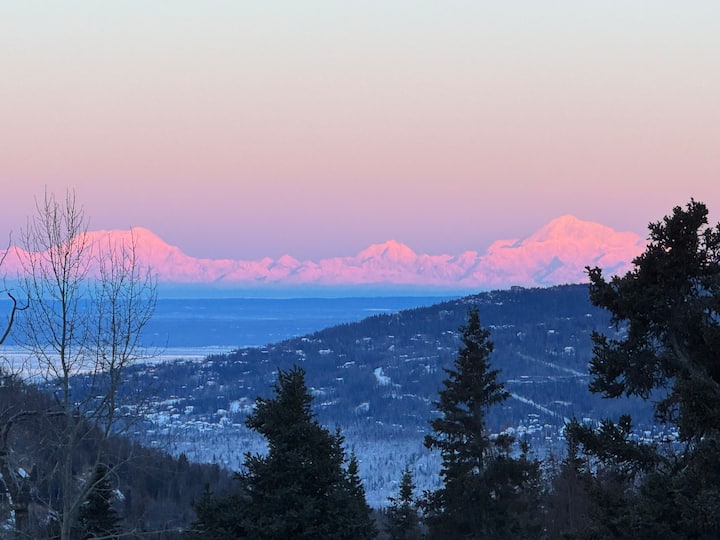 Alaska Hiland Mountain Retreat - Anchorage, AK