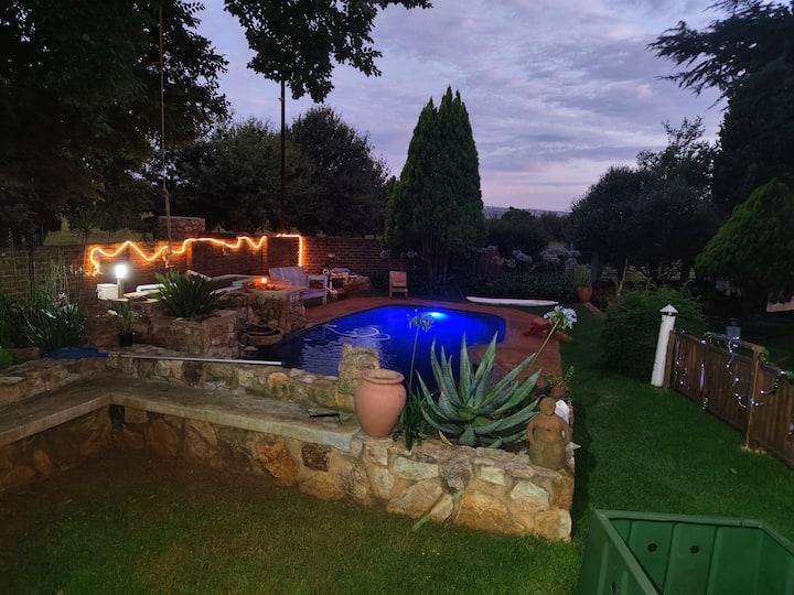 Ngulube Self Catering Cottage - Krugersdorp