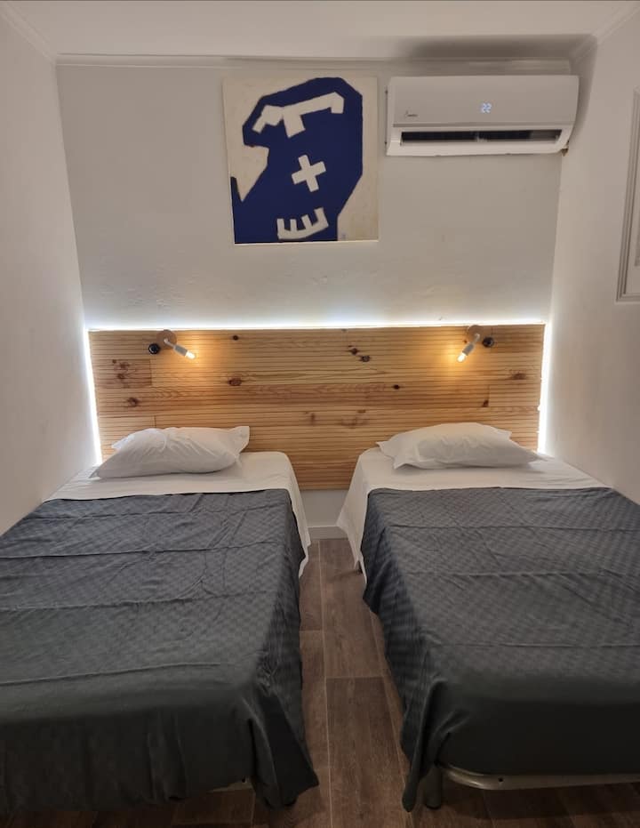 Wonder Guesthouse Warehouse Room - Albufeira