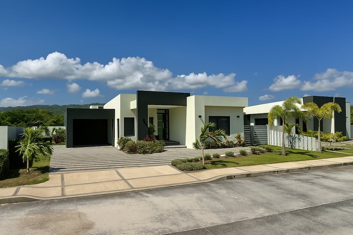 Modern Coastal Villa In Richmond, St. Ann, Jamaica - Jamaica