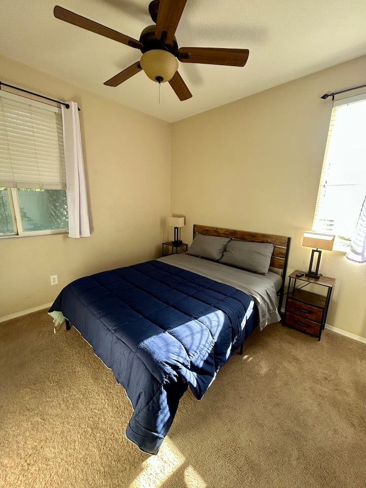 Room #2 Downstairs. - Hemet, CA
