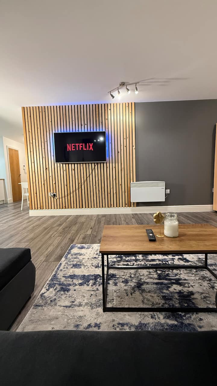 City Centre Studio + Sofa Bed - Queen House - Sheffield