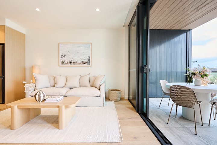 Beachside Bliss In Palm Beach - Greenmount Beach, Queensland