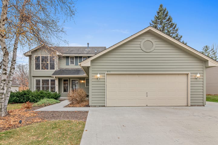 The Place To Airbnb Be! - Eden Prairie, MN