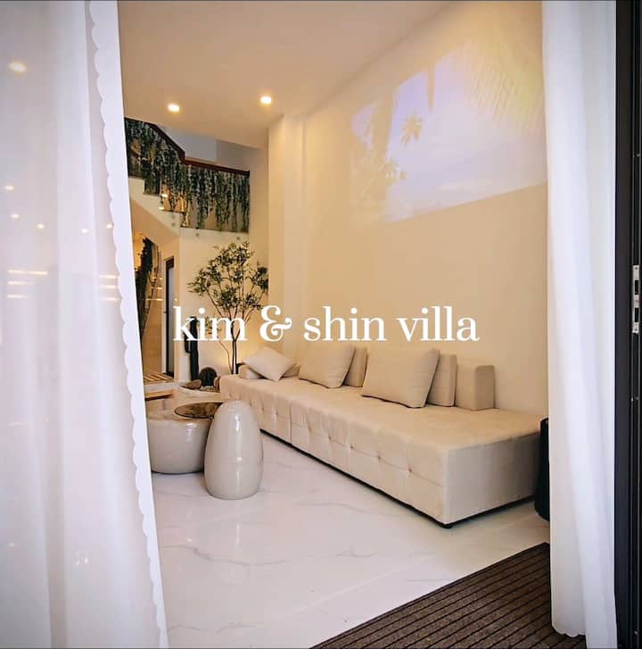 ‼️2026년 특별가 진행‼️ 김앤신빌라 본점/콩카페 10초/미케해변 5분/여행자거리 중심 - ダナン