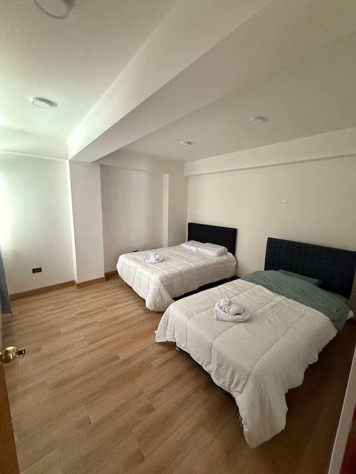 Amplio Apartamento Con Cochera A 2cds - Huaraz