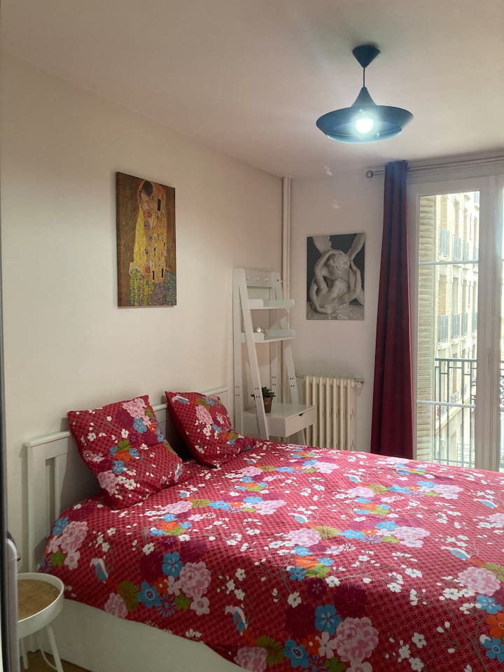 Jolie Chambre Avec Balcon-colombes-paris - Colombes